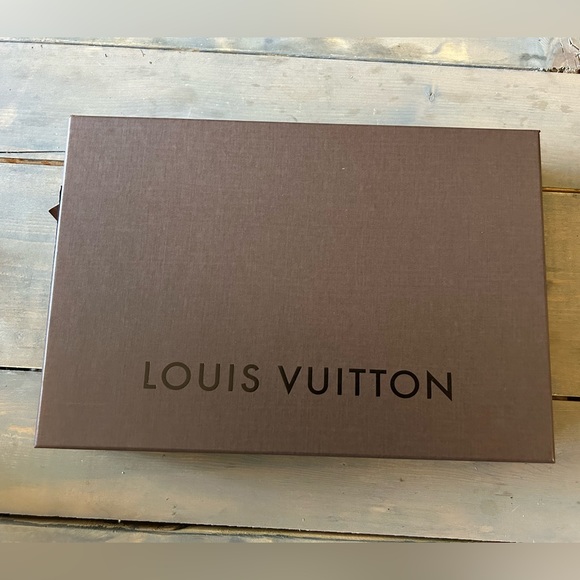 Louis Vuitton | Accessories | Empty Louis Vuitton Box For Eva Demier ...
